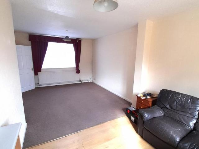 Stuart Crescent, Hayes, UB3 3 bed semi detached house to rent £2,400 pcm £554 pw