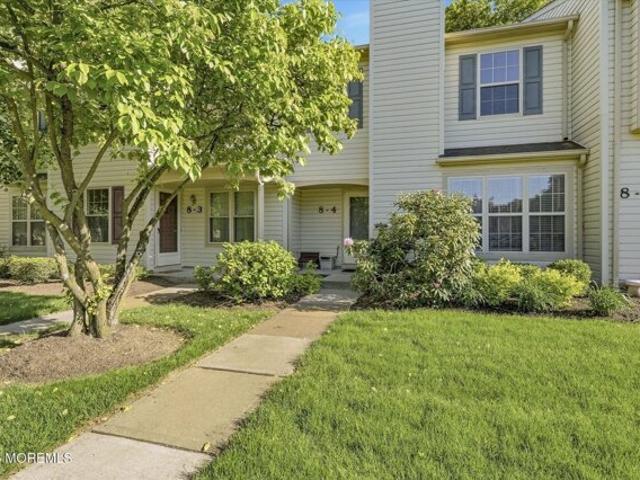 Stuart Dr Apt,freehold, Condo For Sale