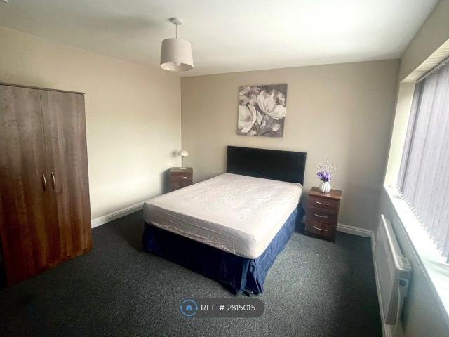 Stuarts Road, Birmingham B33, Room to rent, £750 pcm | PrimeLocation