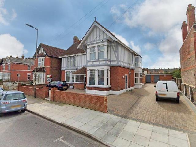 Stubbington Avenue, Portsmouth PO2 1 bed apartment to rent £1,000 pcm £231 pw