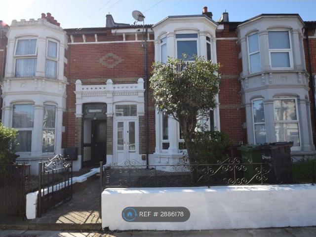 Stubbington Avenue, Portsmouth PO2, 4 bed terraced house to rent, £1,950 pcm | PrimeLocation
