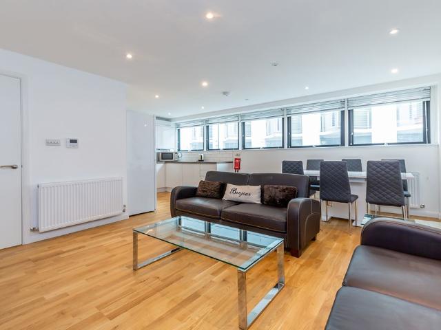 Stucley Place, Camden Town NW1, 2 bed maisonette to rent, £2,600 pcm | PrimeLocation