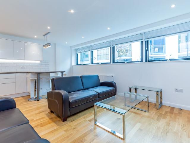 Stucley Place, Camden Town NW1, 2 bed maisonette to rent, £2,650 pcm | PrimeLocation