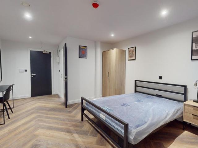 Student Only Luxury Student Studio in Manchester