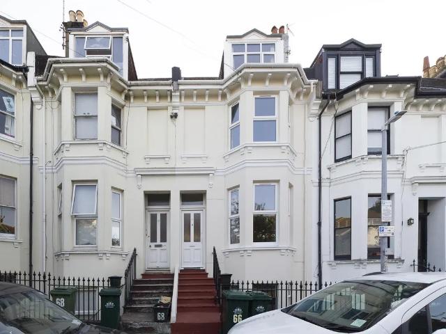 student_apartment for rent in Warleigh Road, Brighton, East Sussex