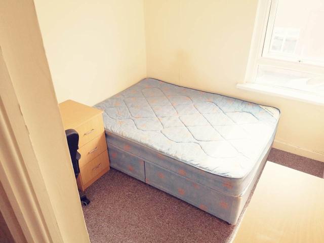 student_apartment for rent in Augusta Street Adamsdown Cardiff CF24 0EN