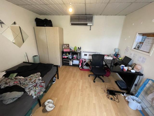 student_apartment for rent in City Road Roath Cardiff CF24 3JF