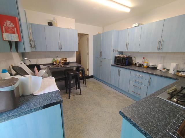 student_apartment for rent in Diana Street Rooms Roath CF24 4TU