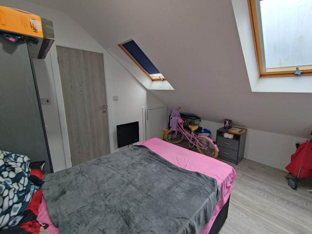 student_apartment for rent in Newfoundland Court Newfoundland Road Heath CF14 3AU