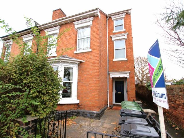 student_apartment in Bransford Road, Worcester, Worcestershire, WR2 4EN