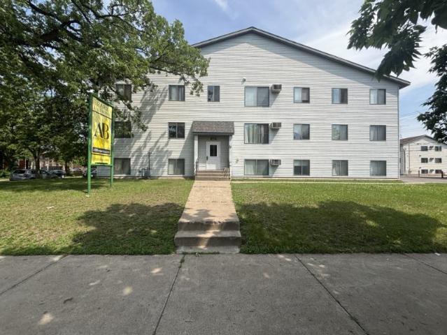 Student Apartment Steps Away From SCSU