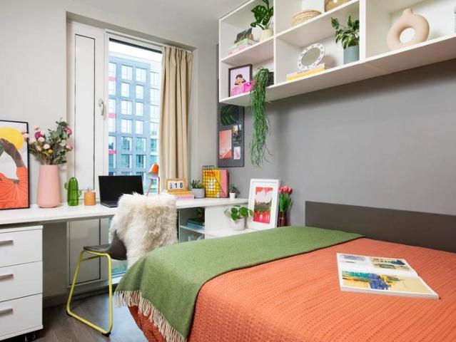 Student Contract Takeover – Islington, London