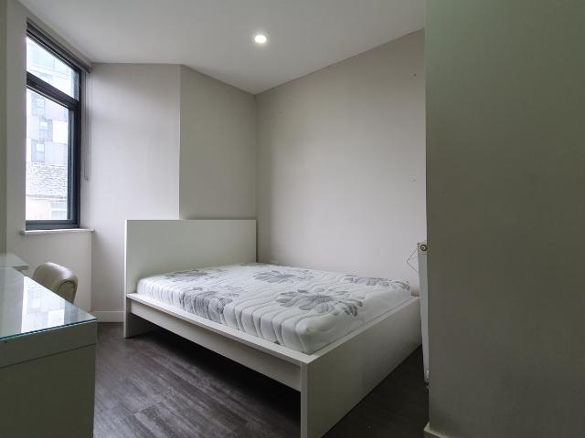 Student en suite room to rent