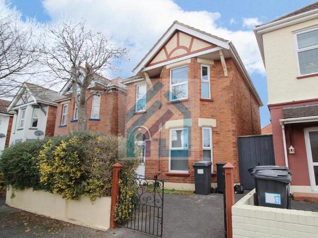 Student House on Fenton Road 4 bed detached house to rent £1,950 pcm £450 pw