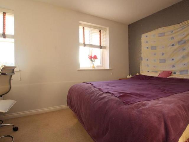 STUDENT HOUSE! Four bedrooms and fully furnished available for August 2026 BILLS EXCLUDED