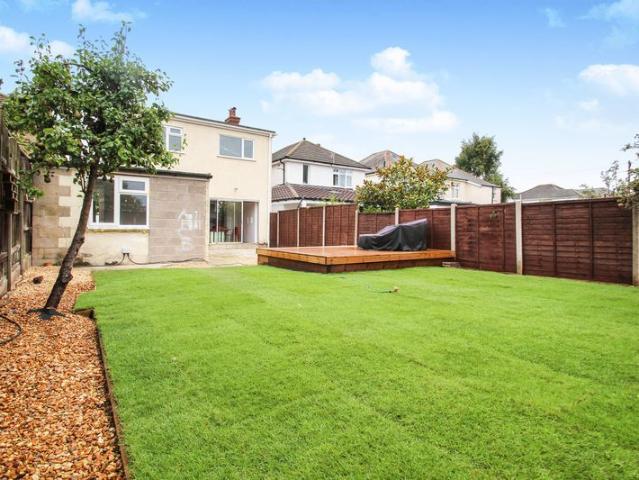 Student House In Gresham Road, Bournemouth BH9, 6 bed detached house to rent, £3,750 pcm | PrimeLocation