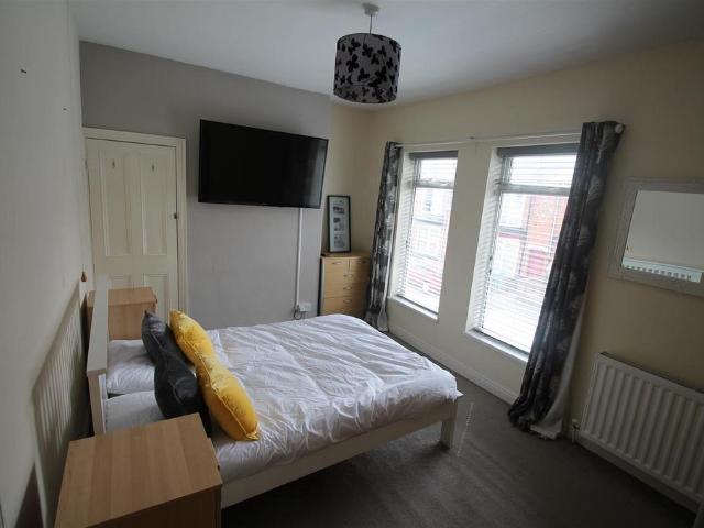Student House Share Edgecumbe Street. 3 bed house share to rent £1,430 pcm £330 pw