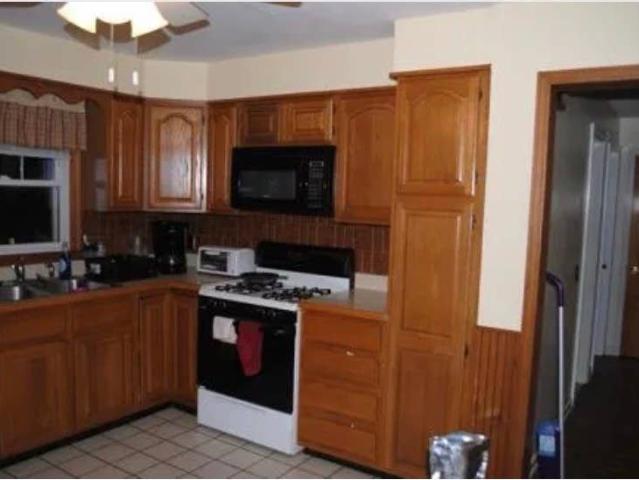 Student housing for lease