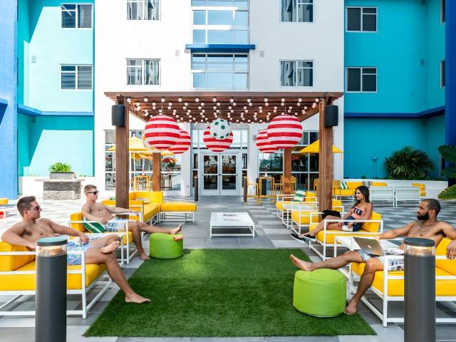 Student Housing | Identity Miami 2 Bedroom Apartment for Rent at 400 Sw 107th Ave, Miami, FL 33174