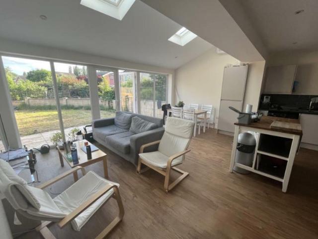 ‍‍ Student Living Academic 26/27 Marston