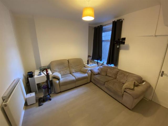 Student Property For Rent Queen Street, Pontypridd