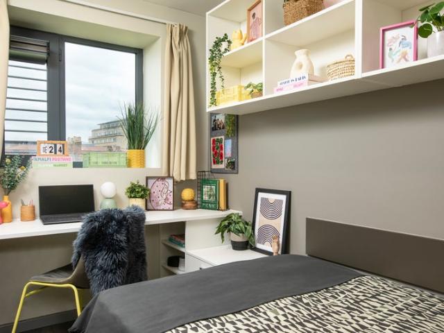 Student Room Available for Rent Uob