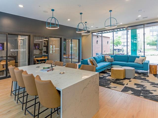 Student | Uncommon Dinkytown 4 Bedroom Apartment for Rent at 1212 4th St Se, Minneapolis, MN 55414 Dinkytown