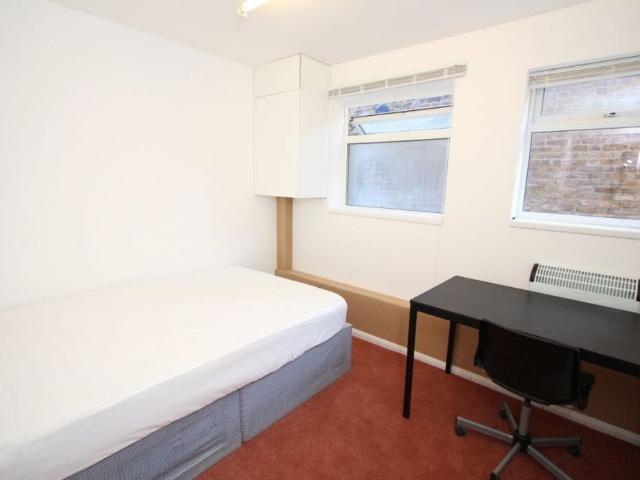 STUDENT 6 Bedroom House – Kingston Hawks Road, KT1