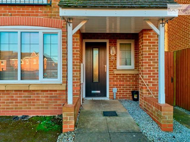 Students, Galingale View, Keele, Newcastle Under Lyme ST5, 4 bed semi detached house to rent, £2,247 pcm | PrimeLocation