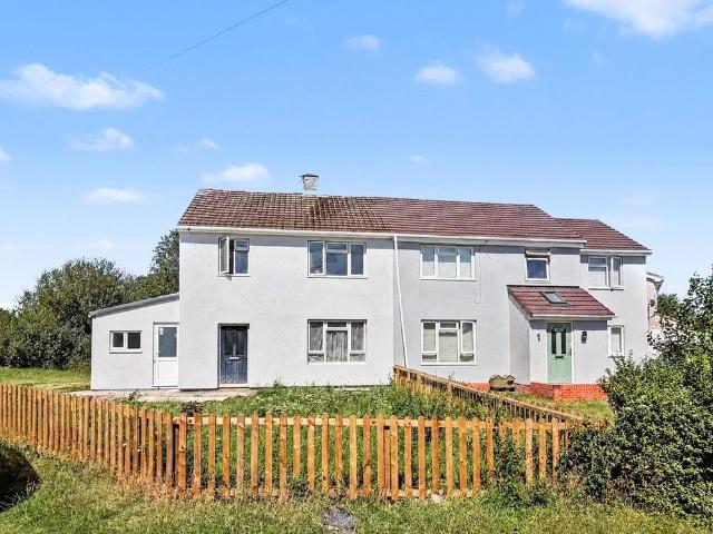 Studfall Avenue, Corby