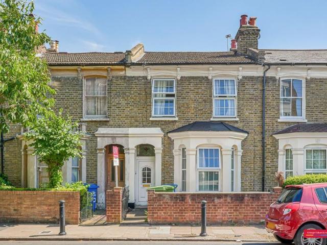 Studholme Street, Peckham, London, SE15 5 bed terraced house to rent £5,000 pcm £1,154 pw