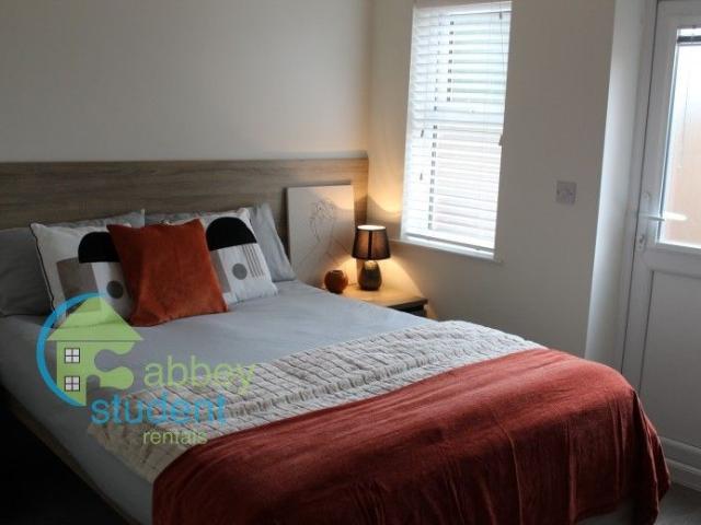Studio 3, 71 Bouverie Street, CH1 4HF