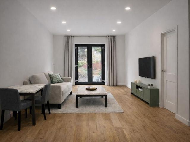 Studio 13, 290 294 High Street
