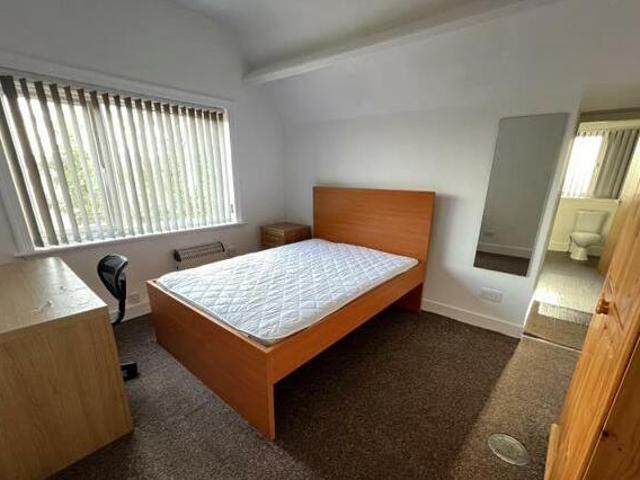 Studio 15, Manor Road, Falcon House, Studio Flat For