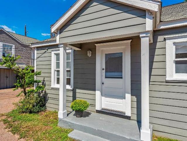 Studio, 1 bath, Other 1509 Enid Street