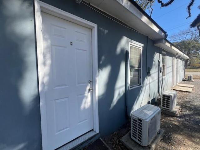 Studio, 1 bath, Other 1848 Orangeburg St