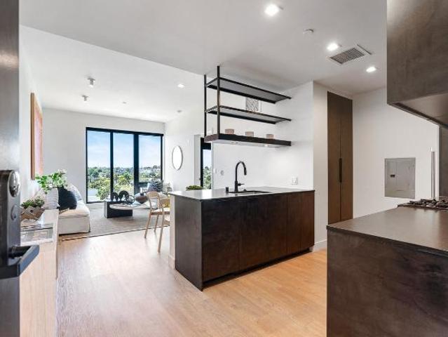 Studio, 1 bath, Other 10700 Tabor St