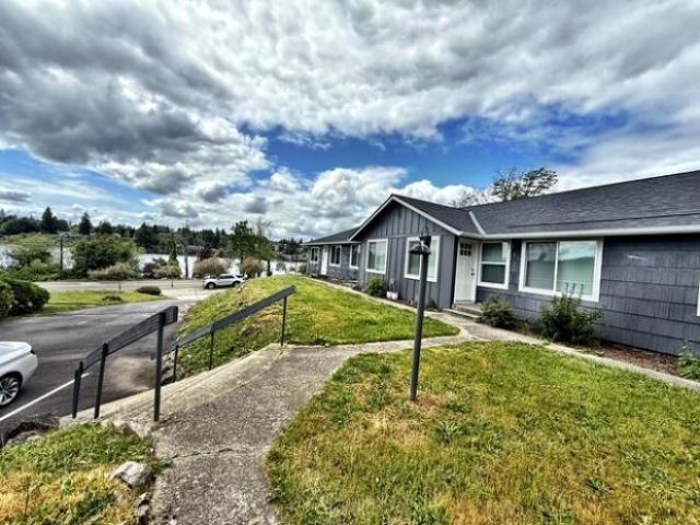 Studio, 1 bath, Other 114 Lebo Blvd