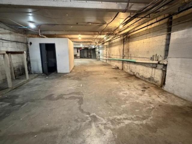 Studio, 1 bath, Other 132 S Pennsylvania Avenue