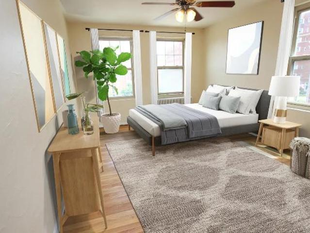 Studio, 1 bath, Apartment 135/137 North Craig Street