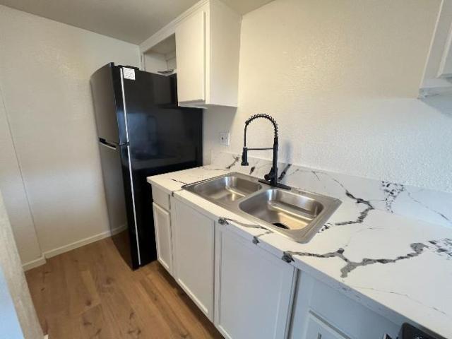 Studio, 1 bath, Other 2410 South M Street