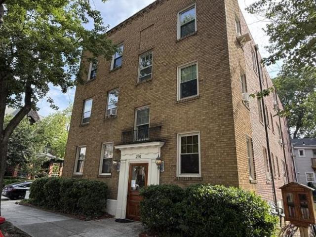 Studio, 1 bath, Other 210 Drummond Pl
