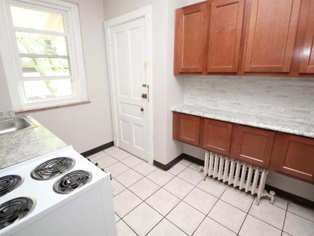 Studio, 1 bath, Other 341 South Highland Avenue