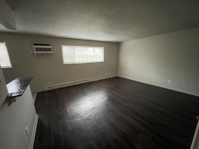 Studio, 1 bath, Other 3344 Stathem Avenue