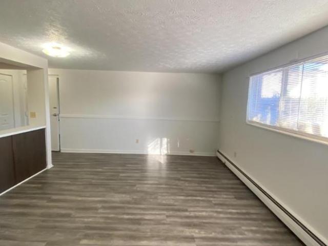 Studio, 1 bath, Other 4008 West Erie Avenue
