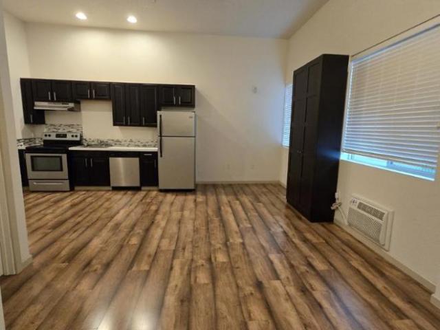 Studio, 1 bath, Other 404 Legion Way Southeast