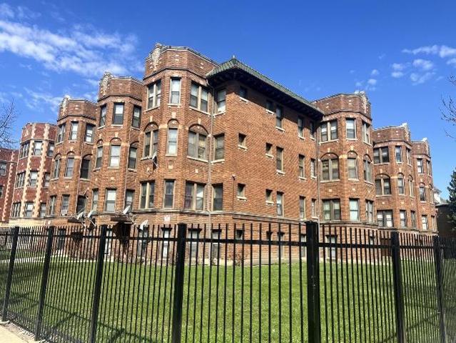 Studio, 1 bath, Other 5900 W Washington Boulevard