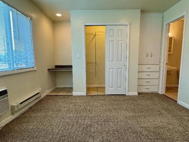 Studio, 1 bath, Other 501 E College St
