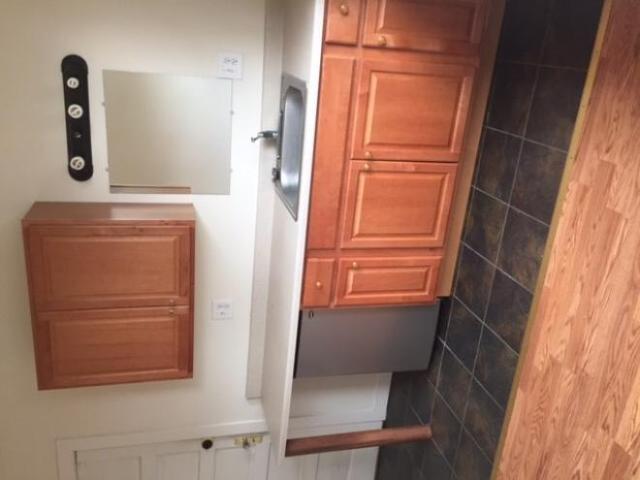 Studio, 1 bath, Other 5038 17th Ave Ne