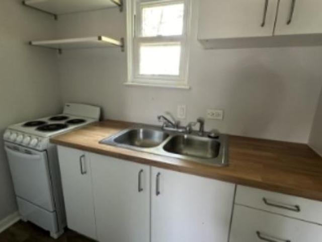 Studio, 1 bath, Other 811 Colquitt Street